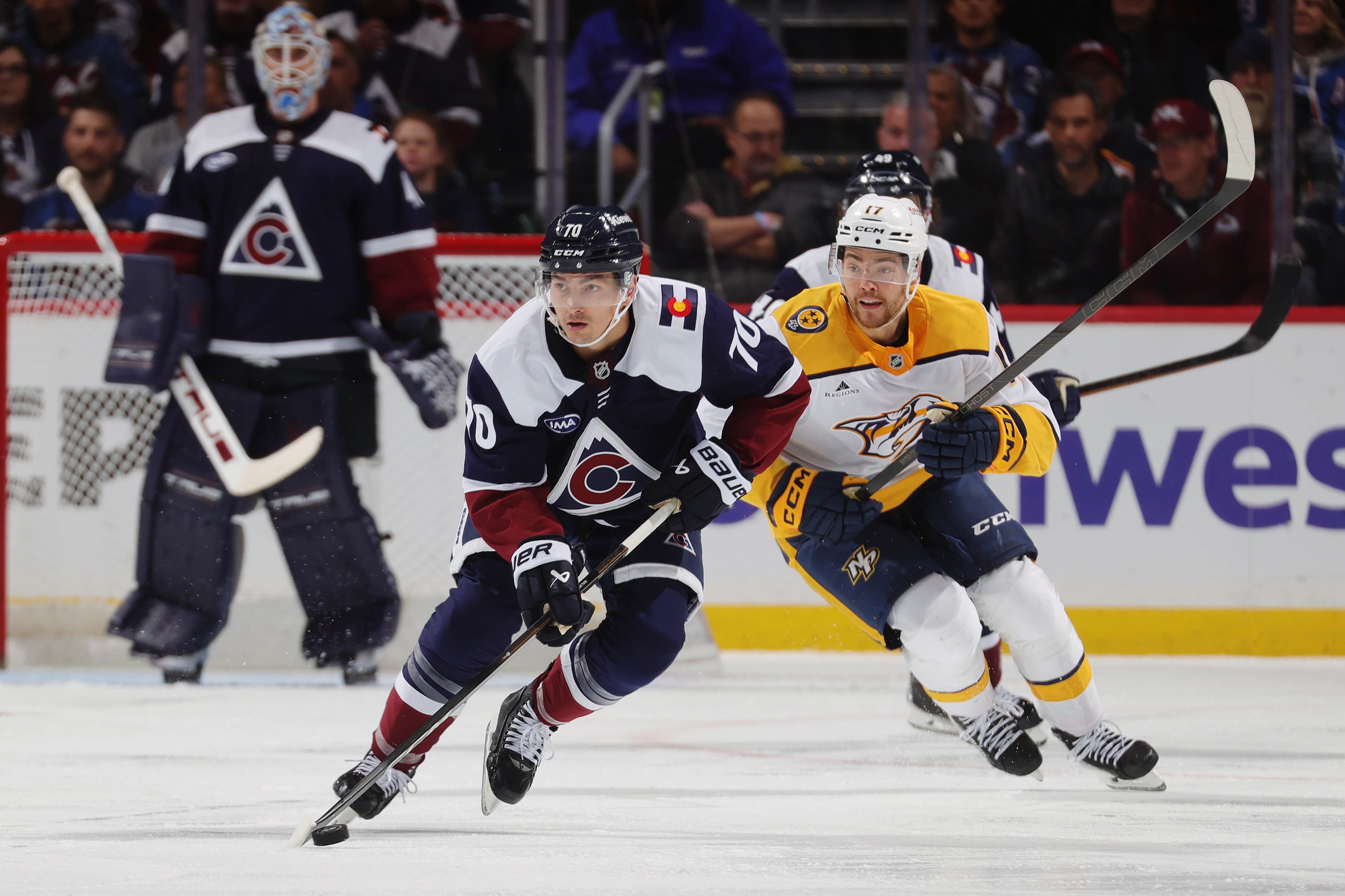 Preview: Avalanche look to bury the Predators at home