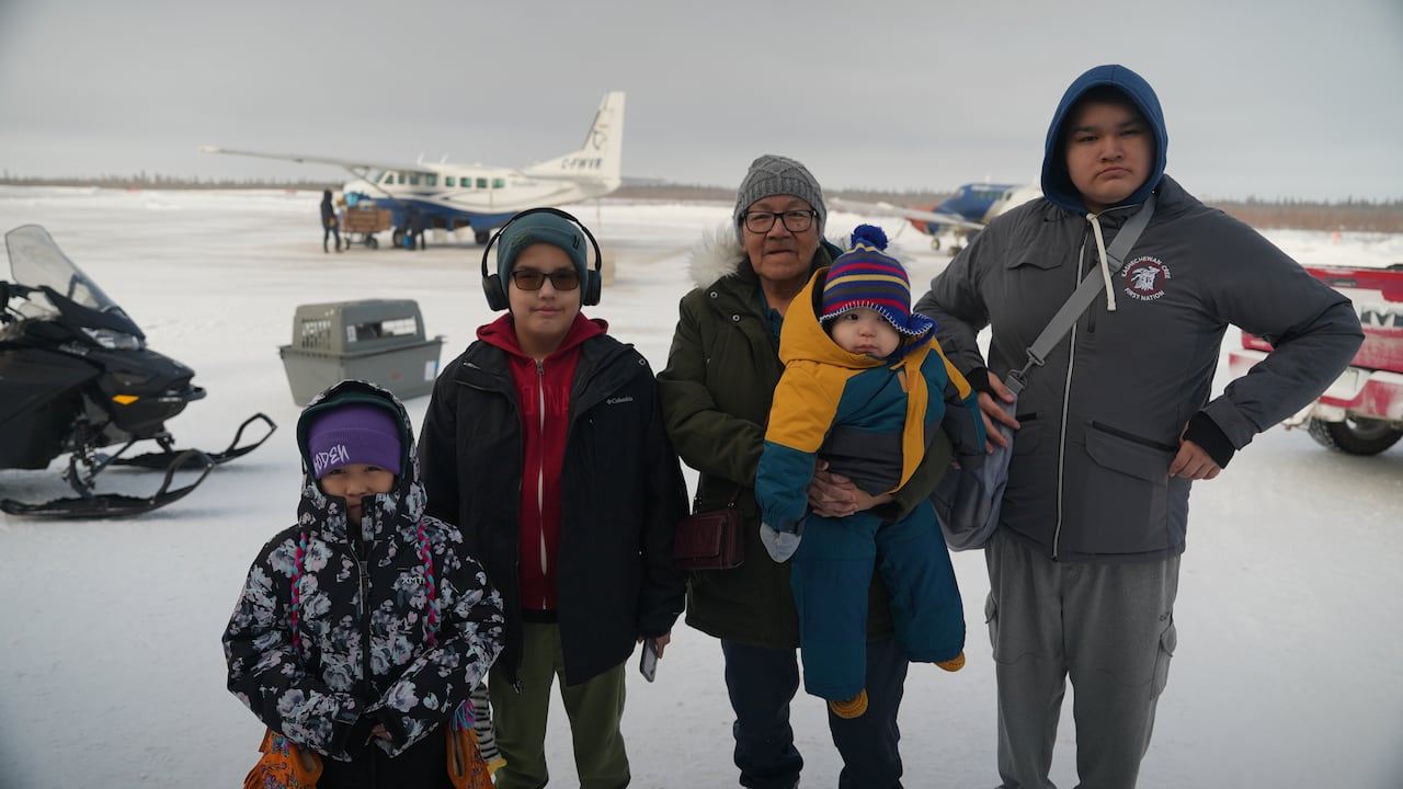 Niagara Falls helps hundreds of Kashechewan water crisis evacuees ...