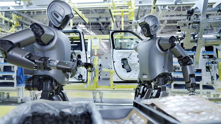 La primera «dark factory» sin humanos está a punto de ser real: robots ...