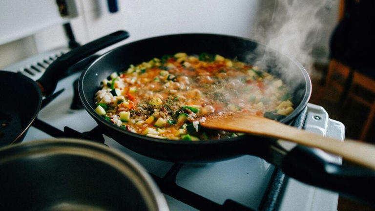 Centre adds aluminium cookware, beverage cans to quality control import ...