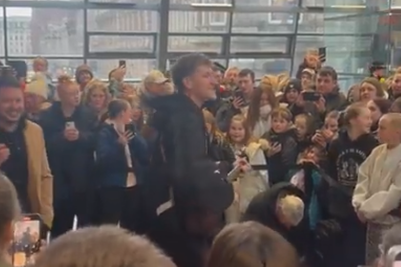 Nathan Evans surprises Glasgow commuters with acoustic set at Queen ...