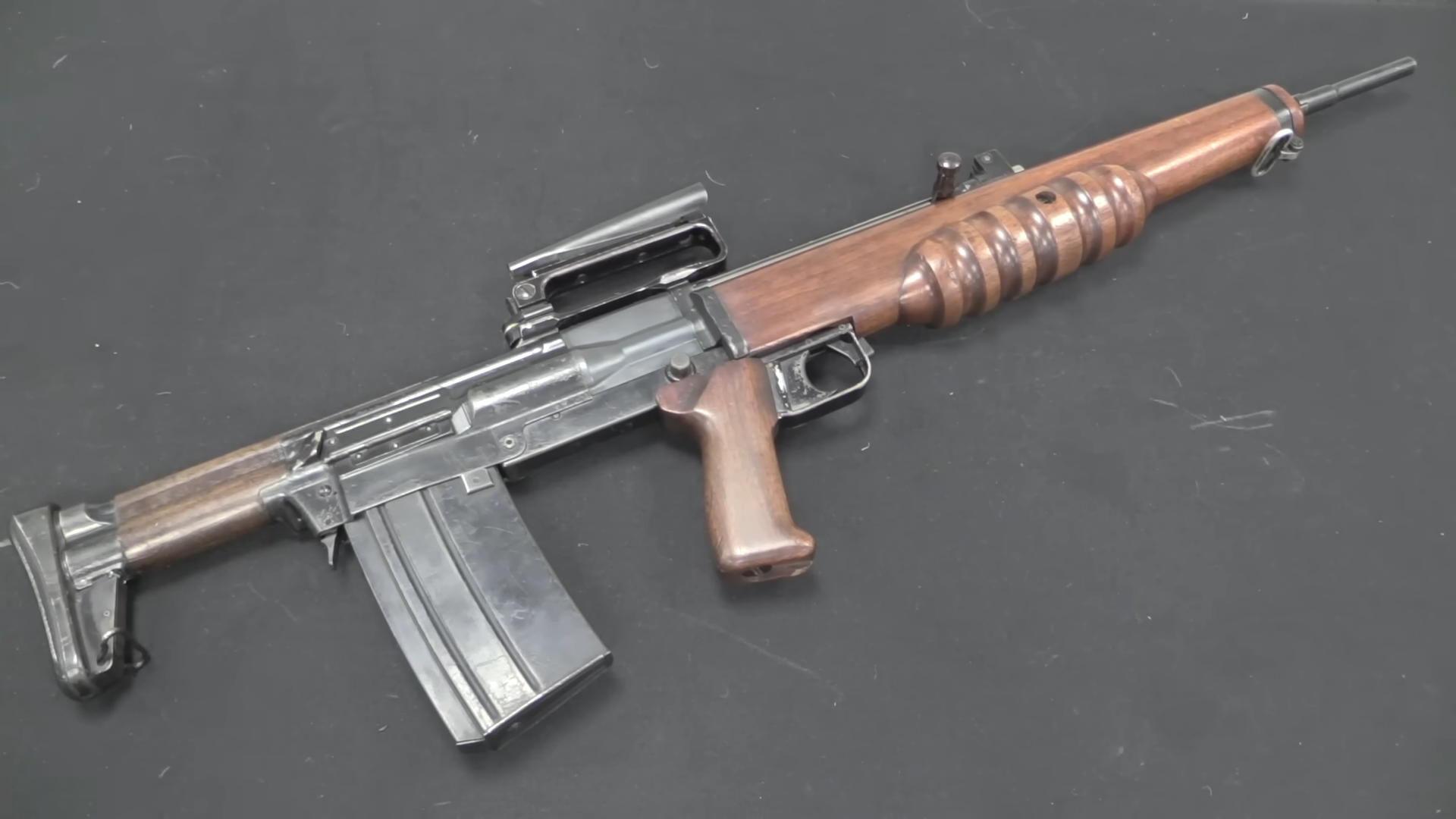 This British service rifle got canceled - and for a good reason
