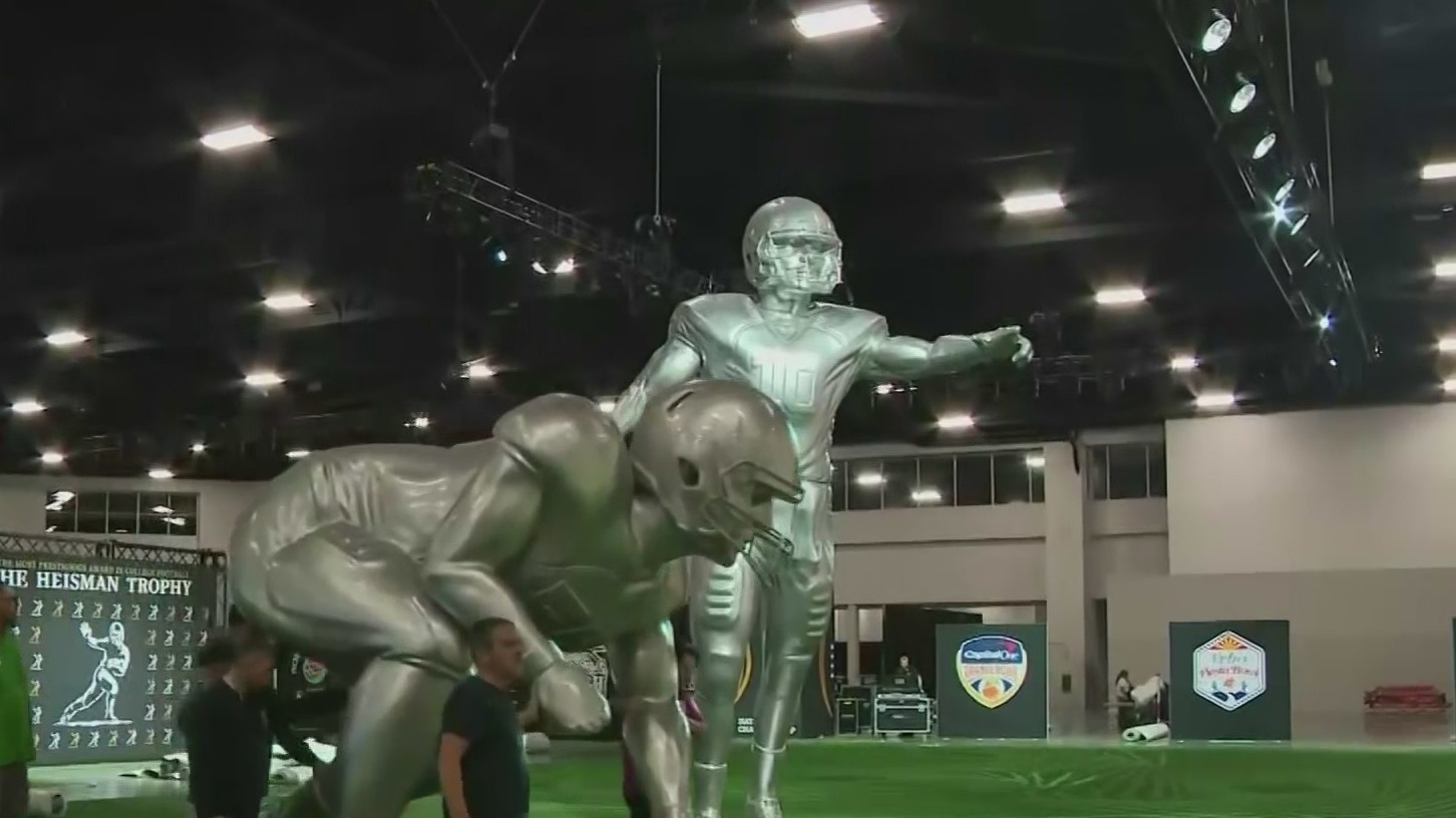 Fans turn up at Miami Beach Convention Center ahead of University of ...