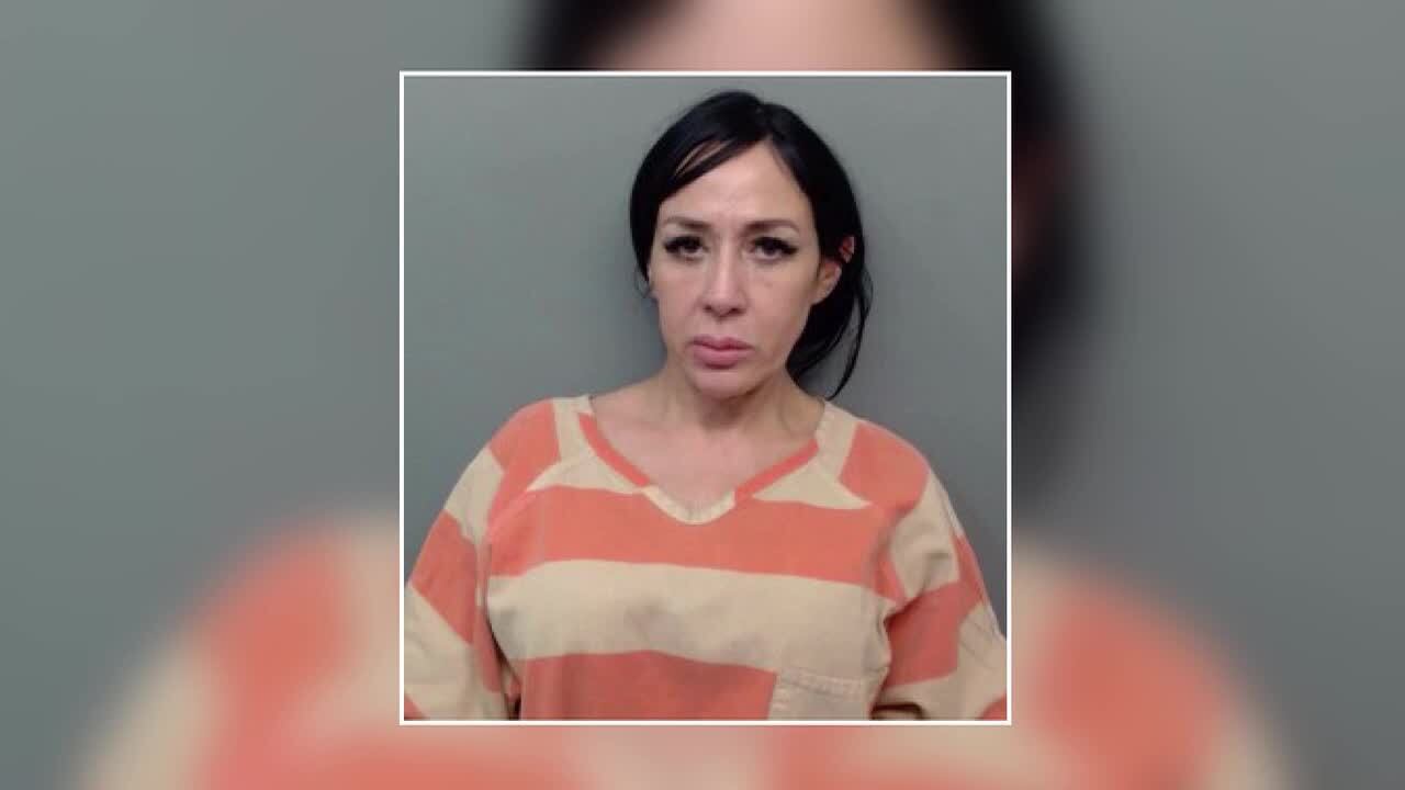 Laredo woman arrested for posing as immigration attorney, scamming ...
