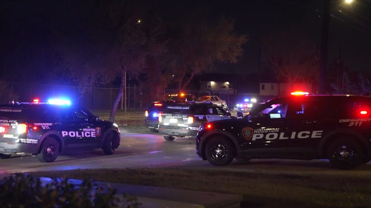 Man killed in southwest Houston hit-and-run, police say