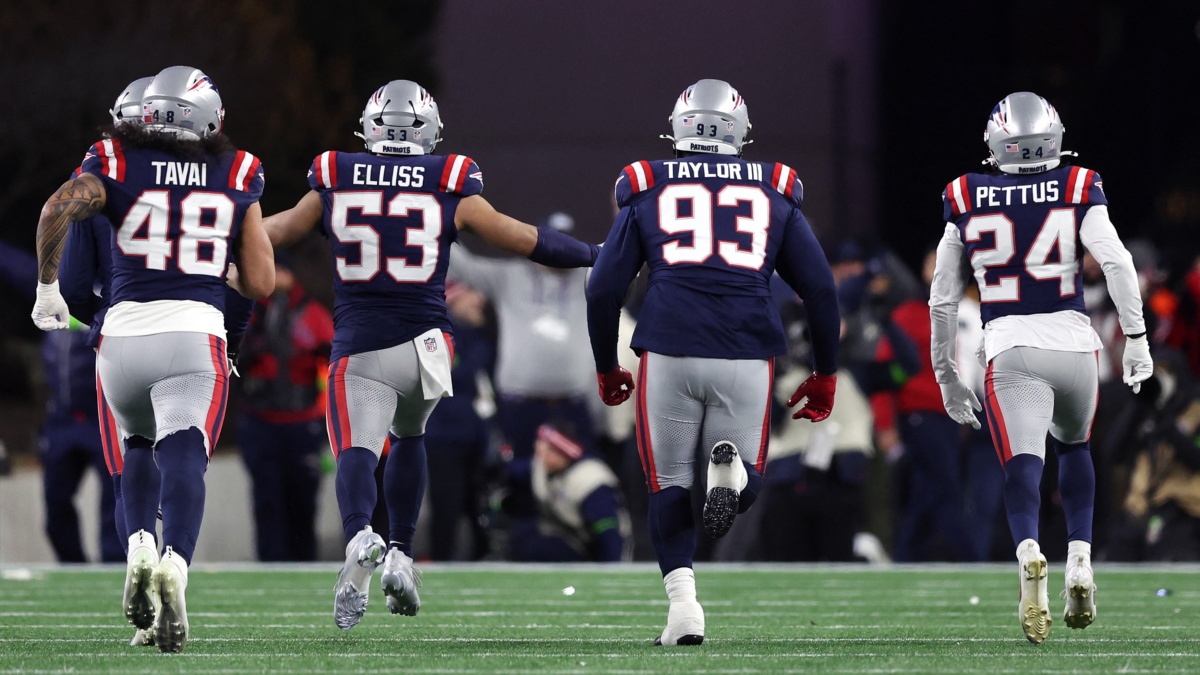 NFL: Concussion protocol puts Christian Gonzalez's participation in ...