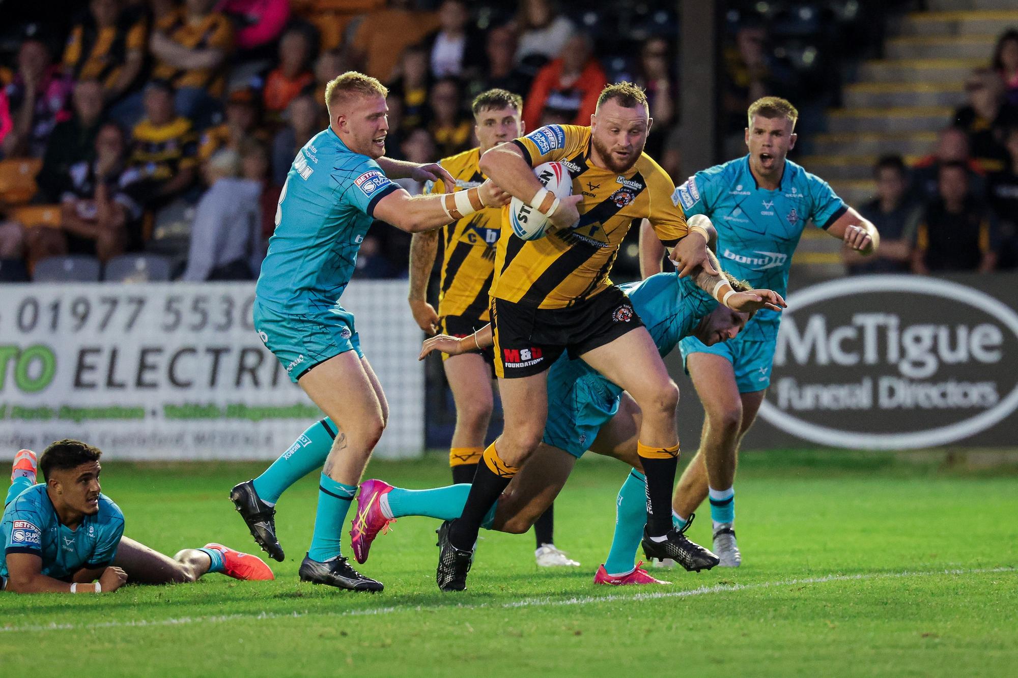 'Durability & grit': Castleford Tigers boss Ryan Carr hails Brad ...