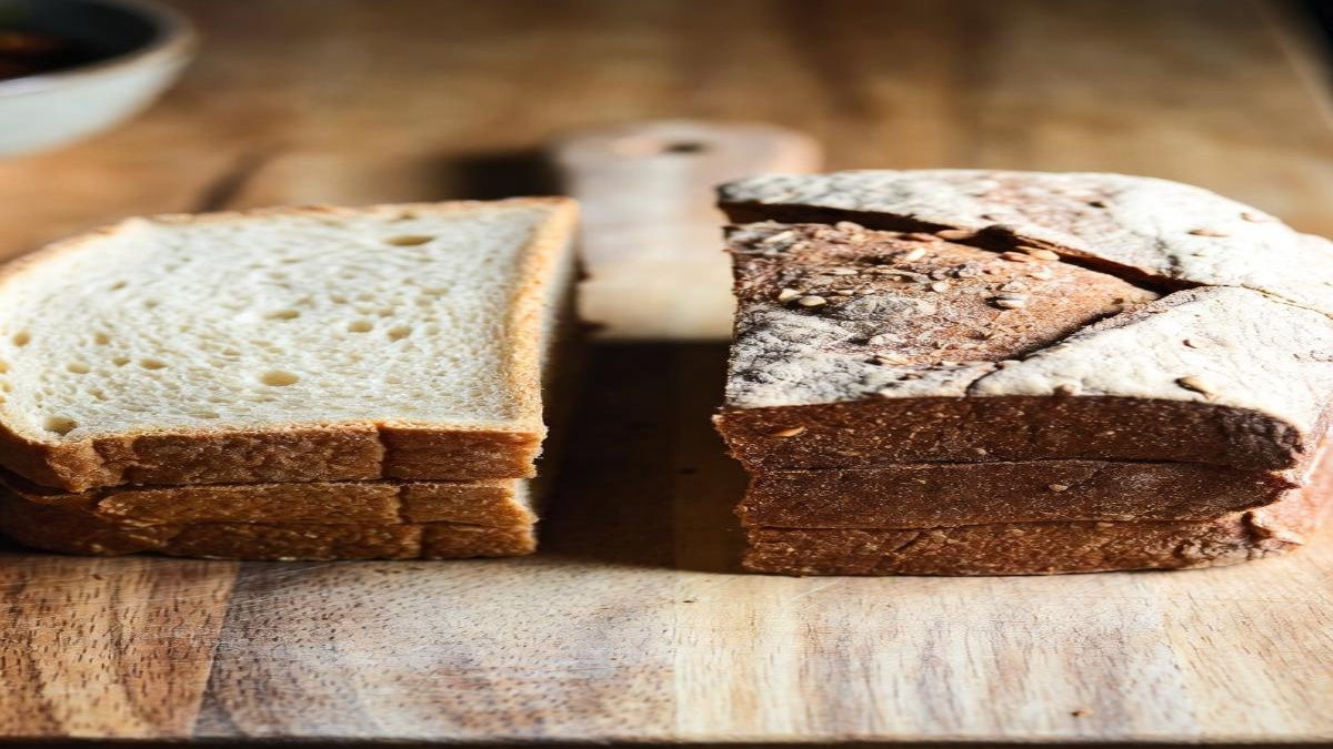 White bread vs. whole wheat: The best choice for blood sugar and long ...