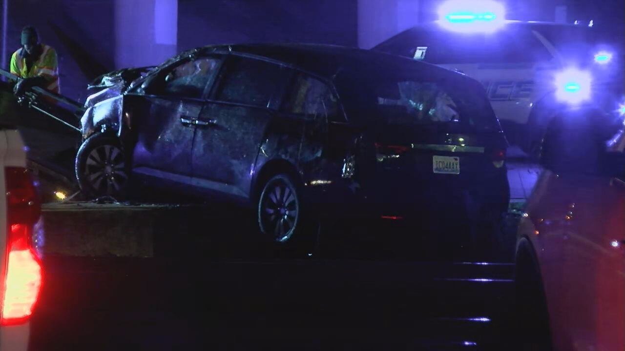 2 killed, 3 children injured while driving around railroad crossing ...