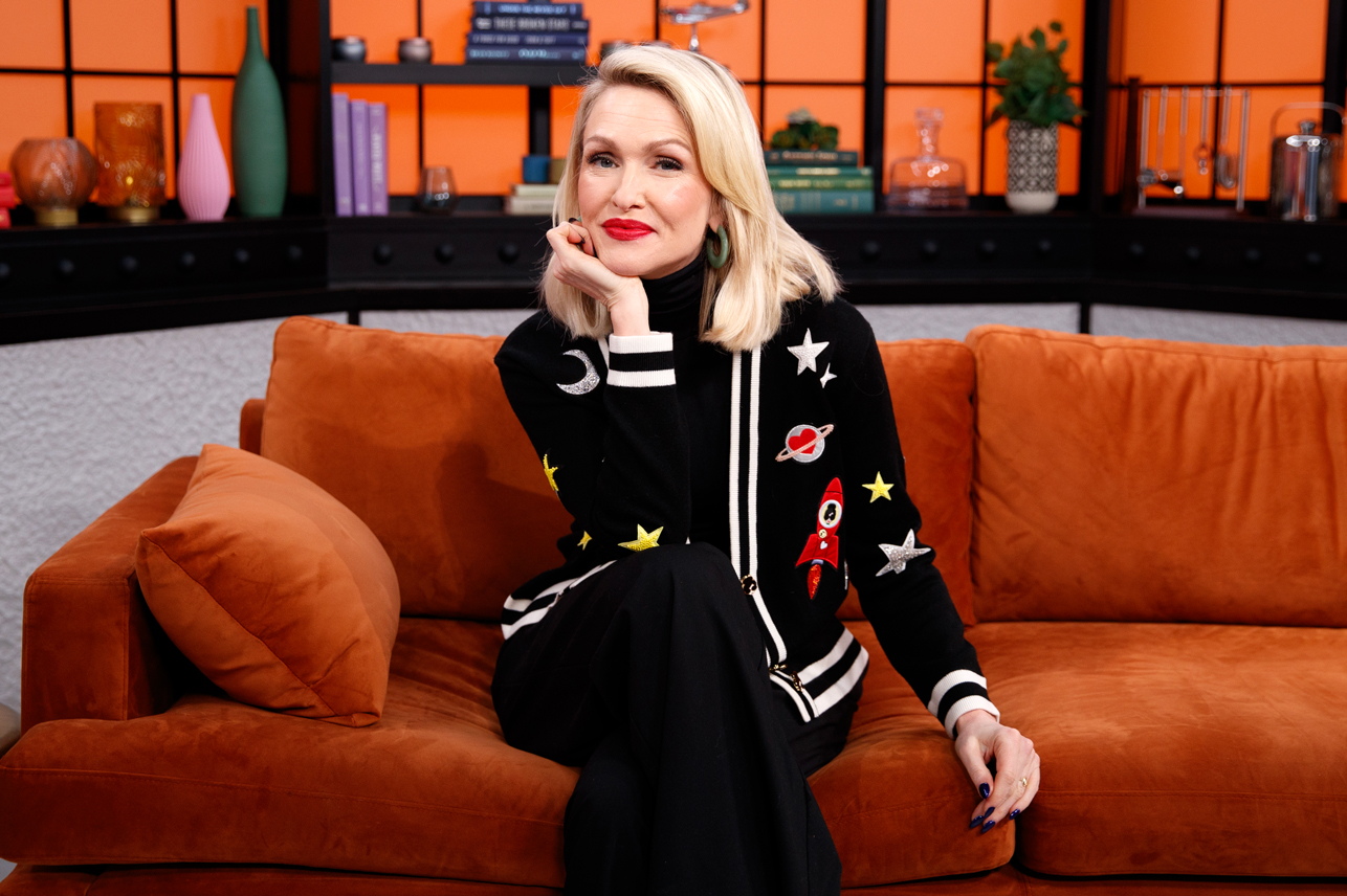 Jenn Lyon had no experience with competitive cheerleading before ...