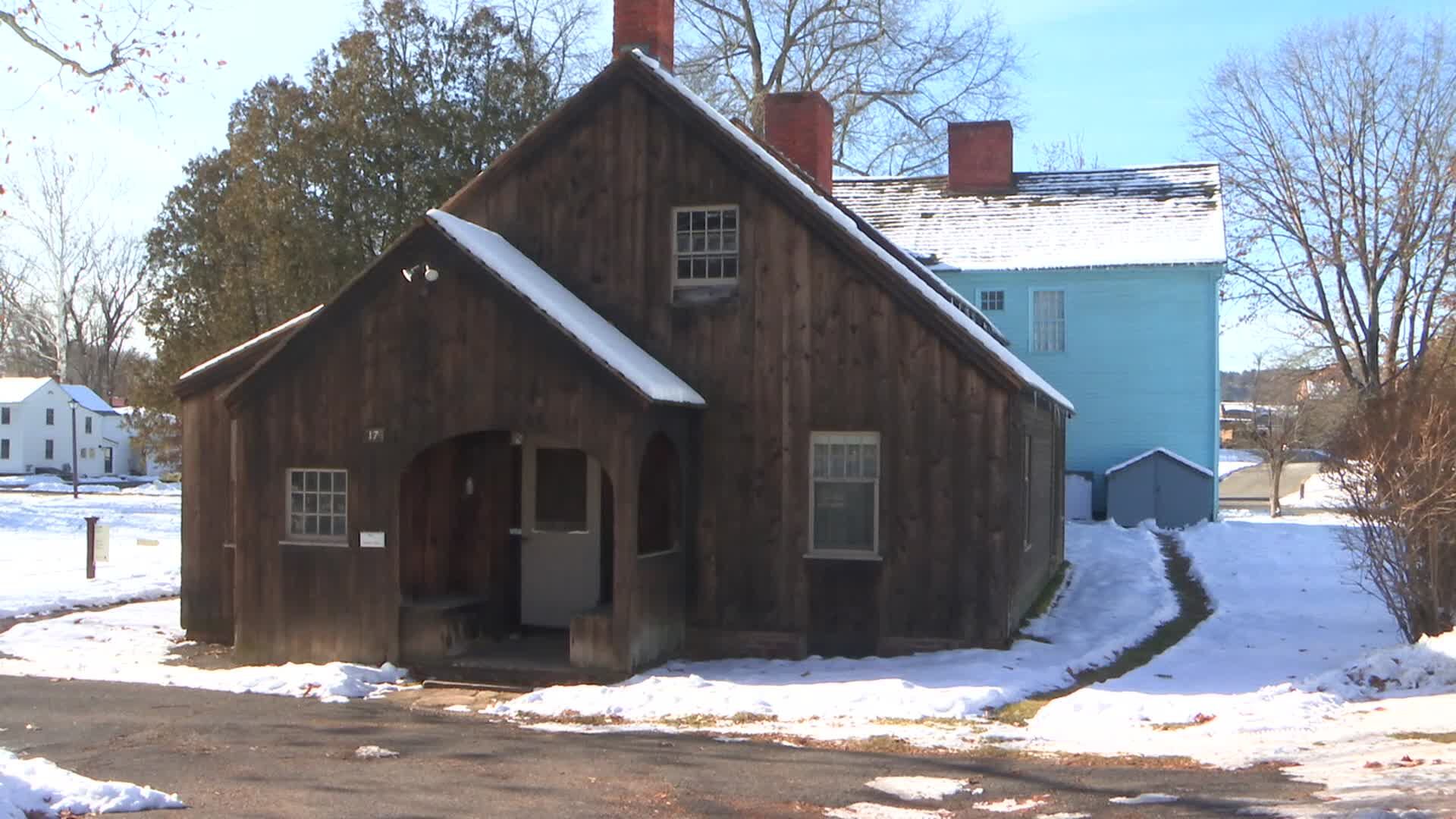 Preserved 18th century village in Deerfield showcases colonial New ...