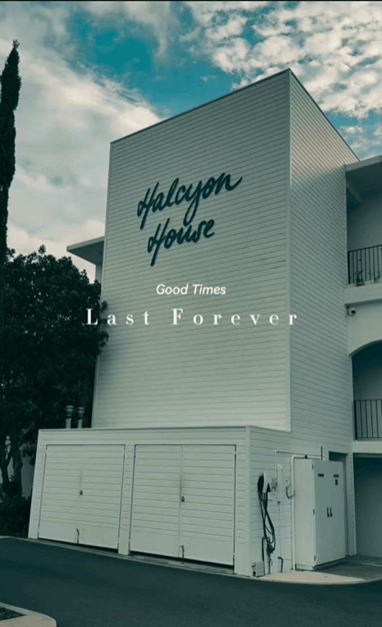 Mike reveals where he and Zara are staying in Australia as trip draws ...