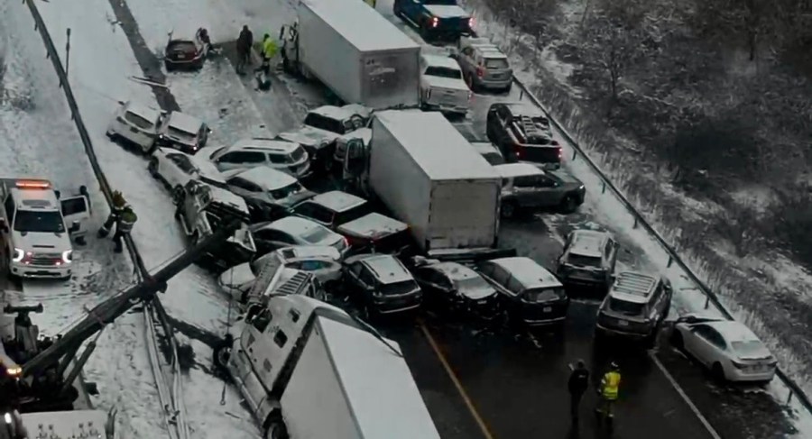 Snowy weather causes 37-car pile-up, closes part of interstate