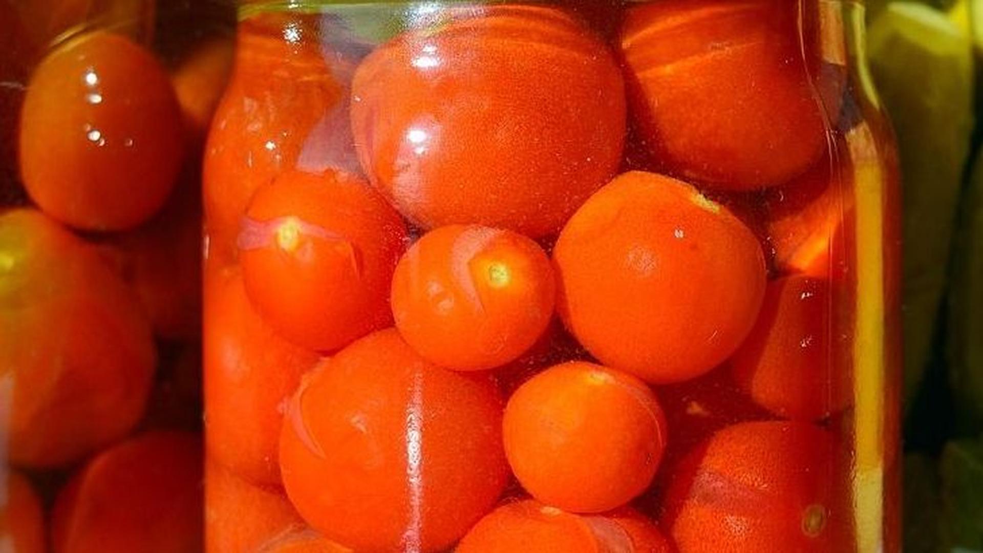 10 ingredients nutritionists say to always keep at home - health ...