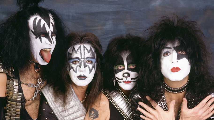 KISS' Peter Criss pushes back at Gene Simmons' narrative about 'Beth'