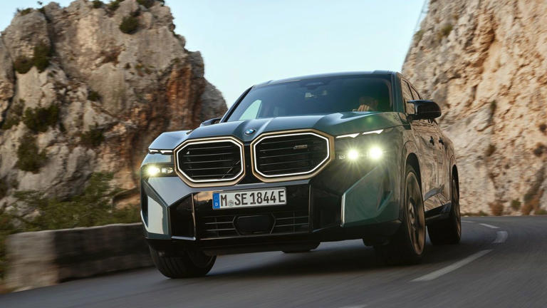 BMW didn’t fix the XM’s face for 2026, but they fixed almost everything ...