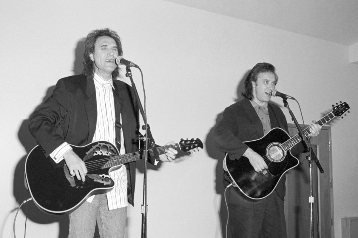 '60s classic rock band announces the 'sudden passing' of a friend and ...