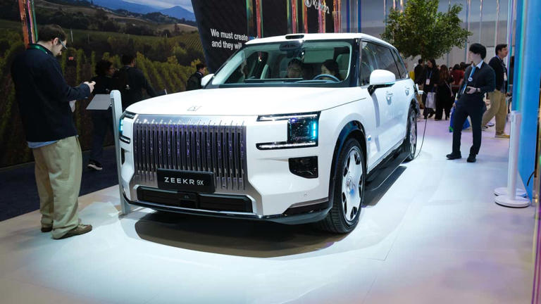 China's Geely clearly wants to come to the US Here's how it could pull ...