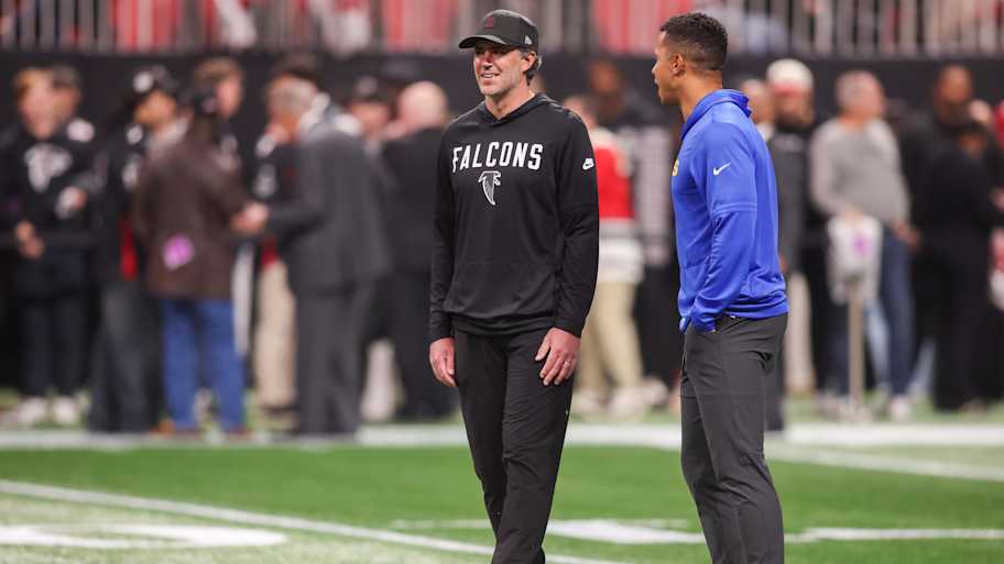 Eagles begin OC search with Zac Robinson