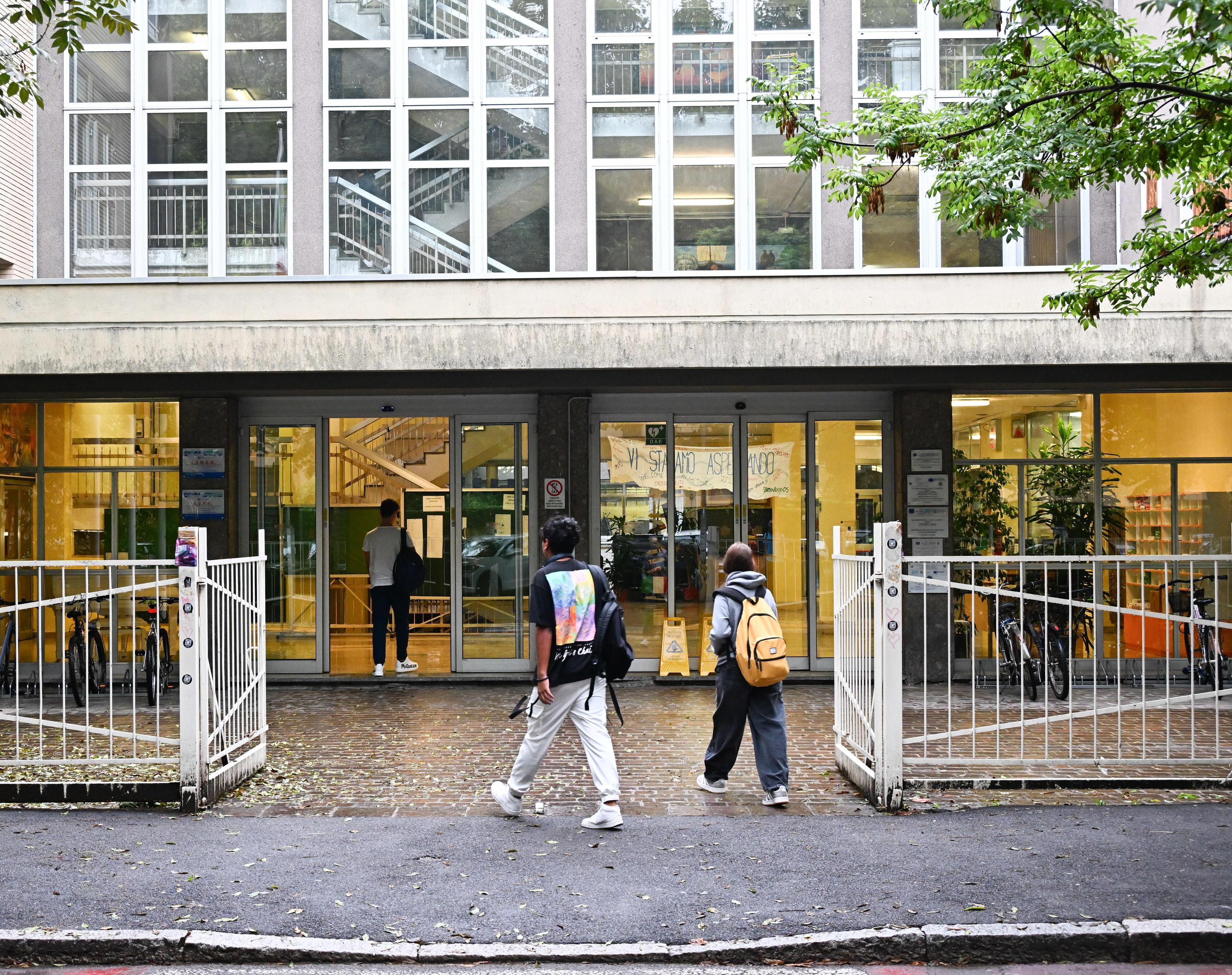 Magenta, al liceo Quasimodo torna il riscaldamento. Ma restano le polemiche