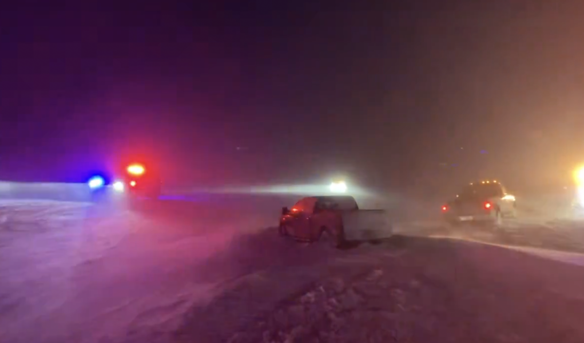No travel advised amid 'extreme limited visibility' in western Minnesota