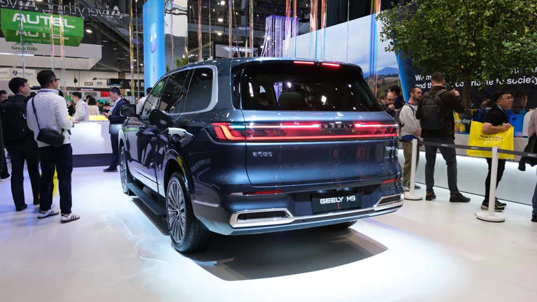 China's Geely clearly wants to come to the US Here's how it could pull ...