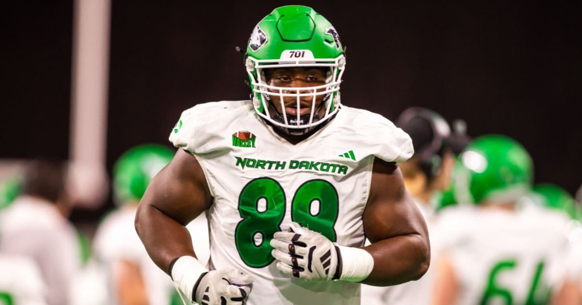 Hawkeyes land DT transfer Emmanuel Olagbaju