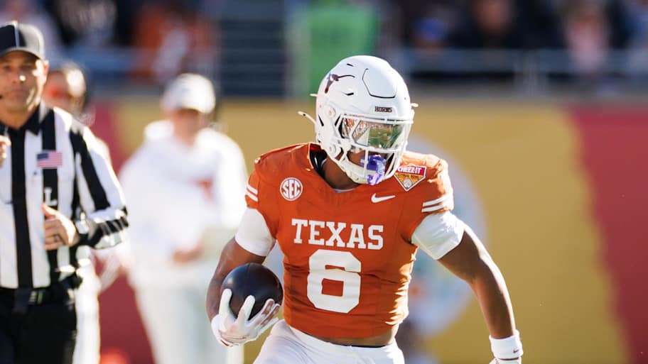 Another former Texas Longhorns RB is staying in the SEC