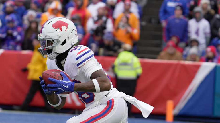 Buffalo Bills activate Ed Oliver, WR from IR before divisional round vs ...