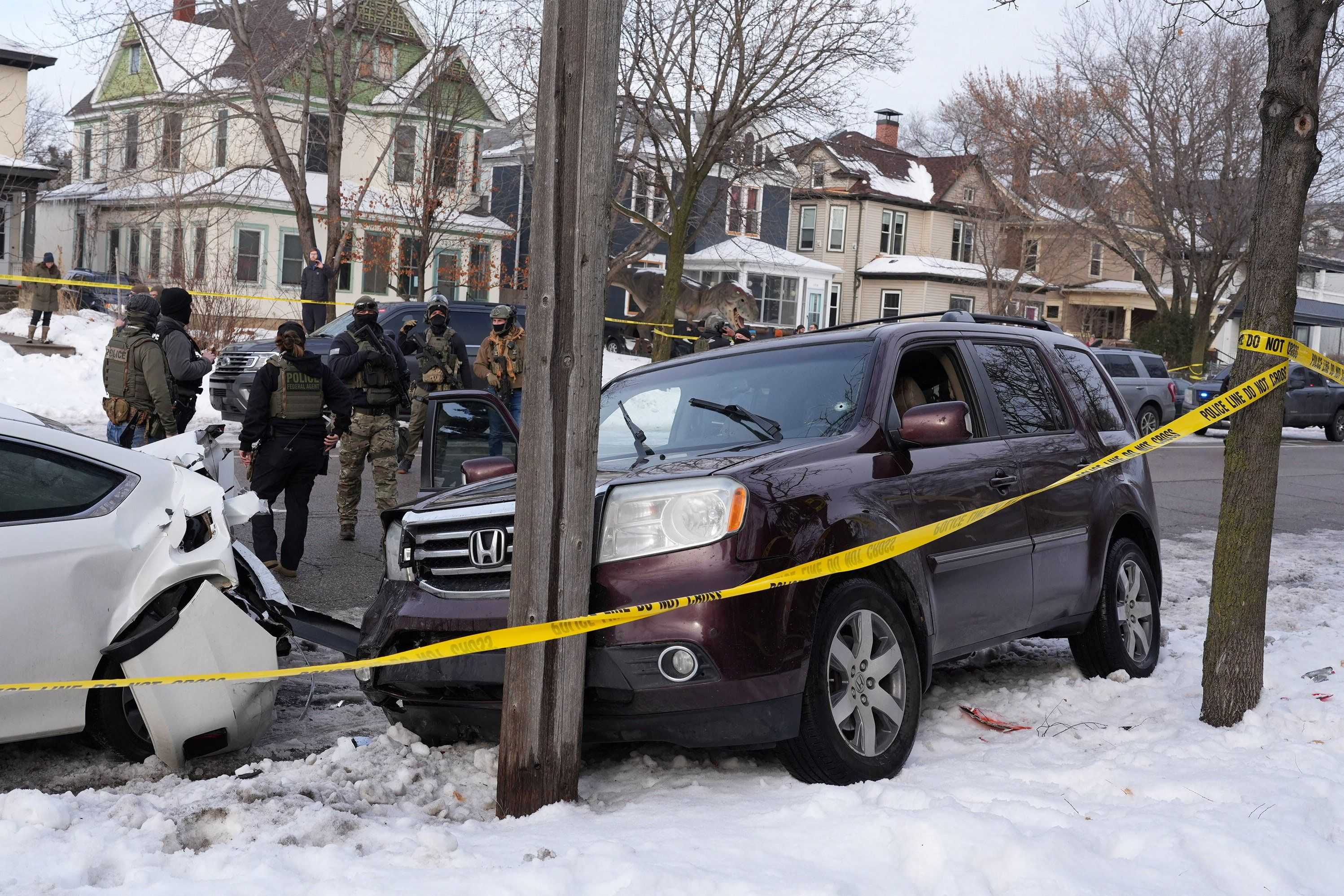 911 transcripts, incident report details fatal ICE shooting of Renee Good