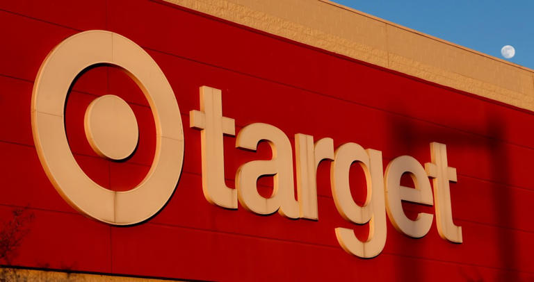 Texas man causes online debate after riding his horse through a Target ...