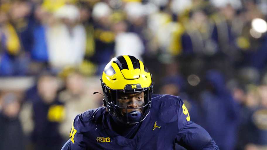 Another starting-level player announces return to Michigan football