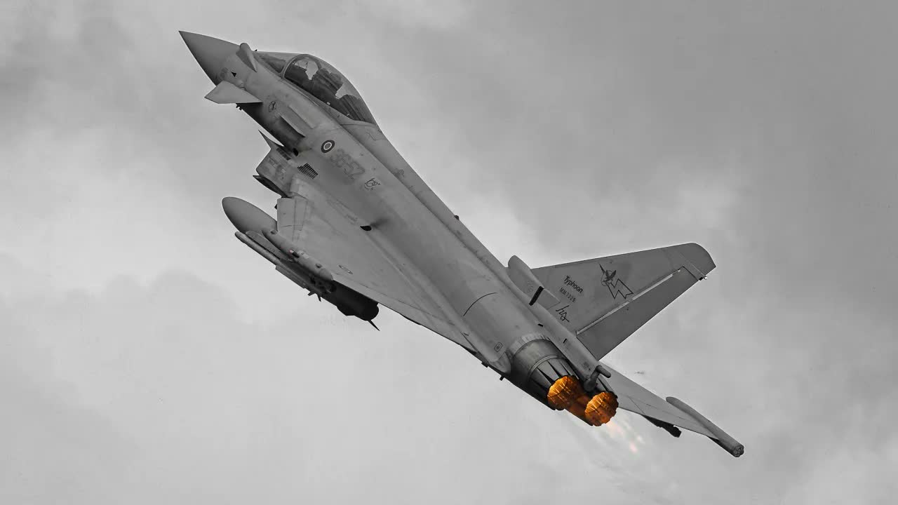 Watch the typhoon hit max power on takeoff