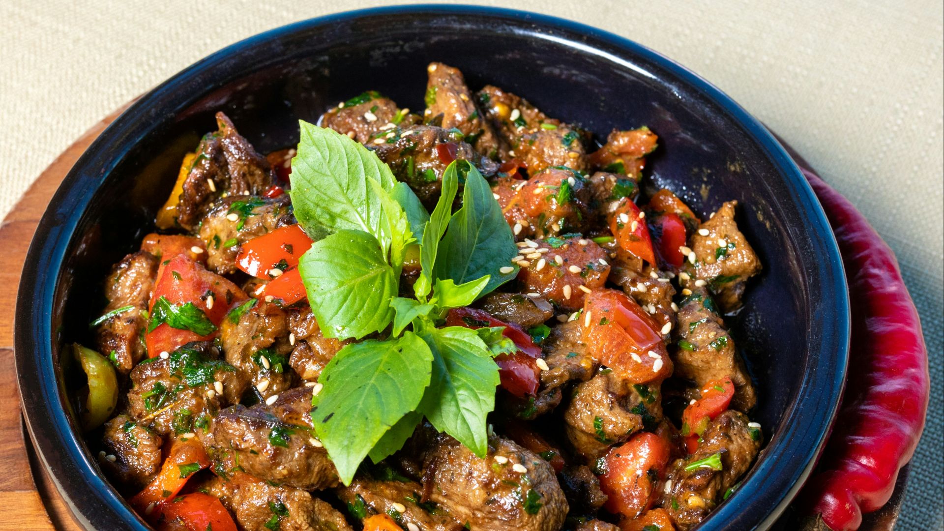 10 meals designed for slow cookers & 10 for air fryers