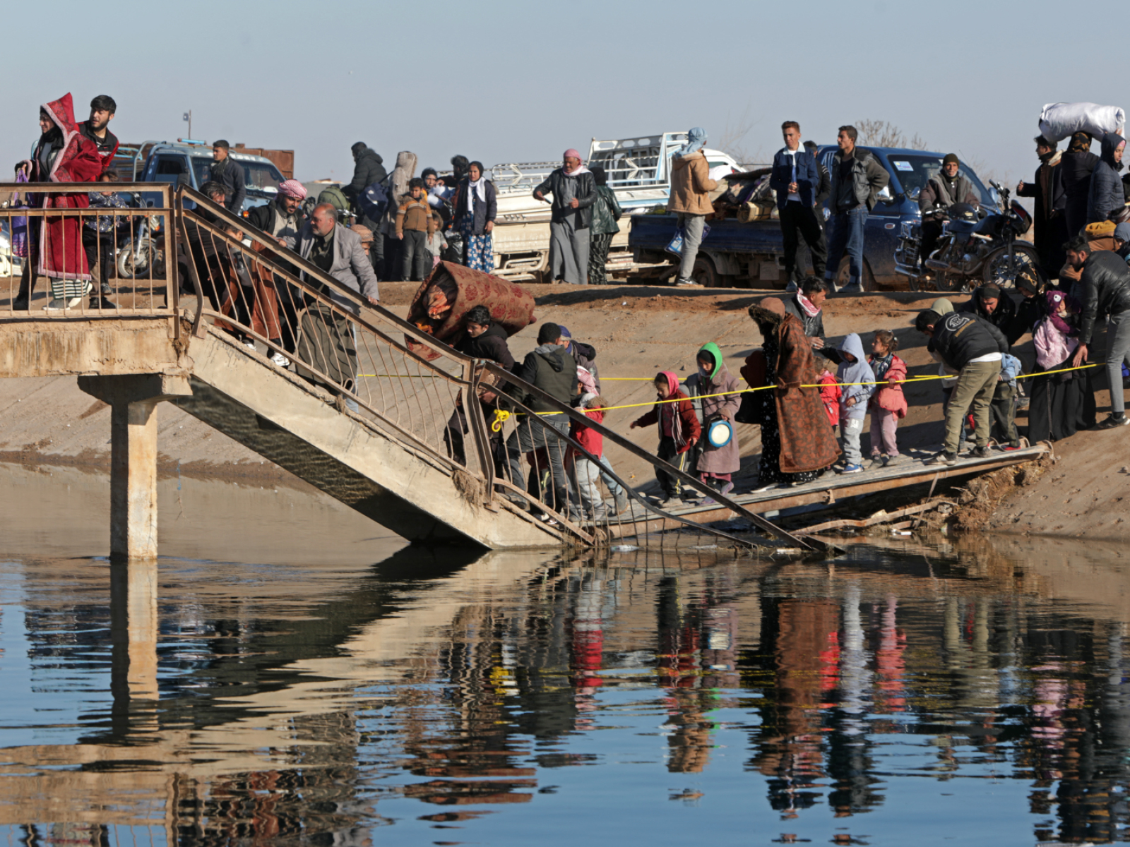 Tausende fliehen aus Umland von Aleppo