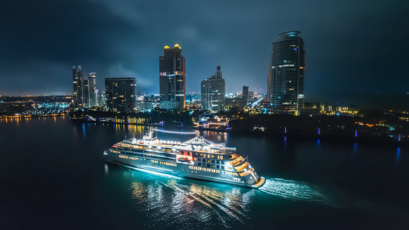 Windstar Cruises christens Star Seeker in Miami