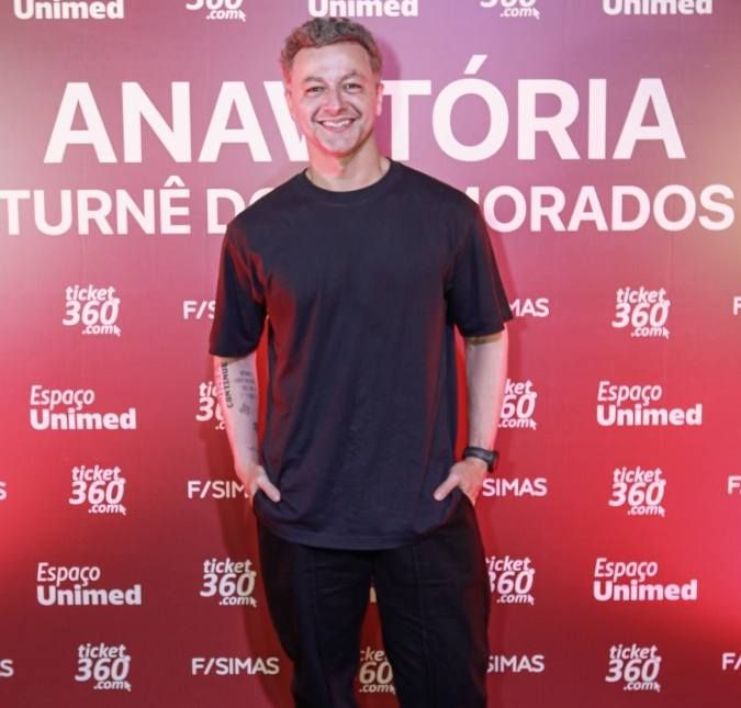 Lucas Lima encanta ao mostrar momentos com o filho durante viagem