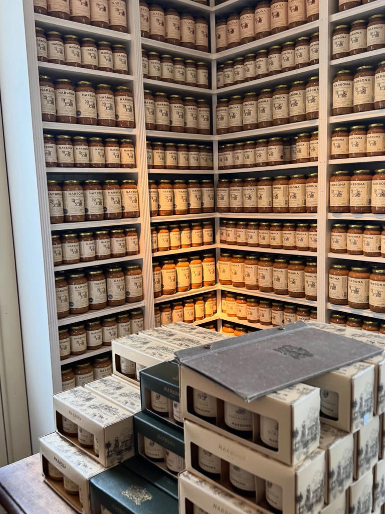 La escapada romántica de Rocío Robles y Adrián Suar a Carmelo: las ...