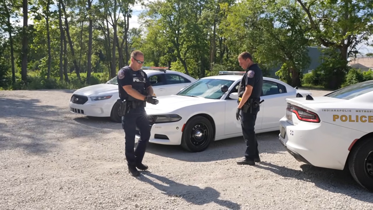 From fun to serious – calling police while magnet fishing