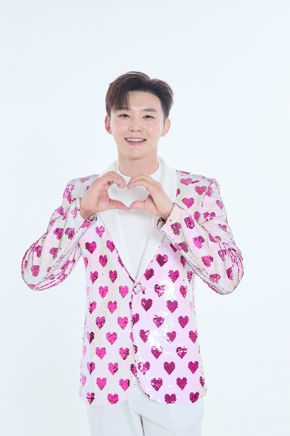 Lee Do-jin of “Mr. Trot” releases new single “Blow, Love”