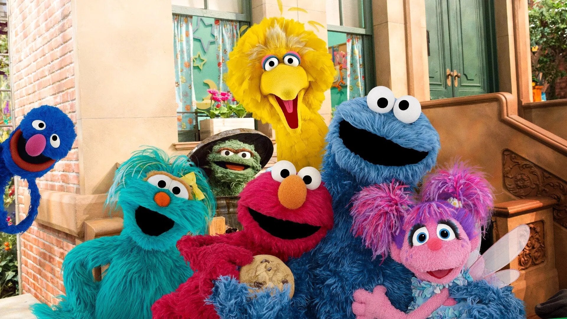 YouTube imports large library of 'Sesame Street' content