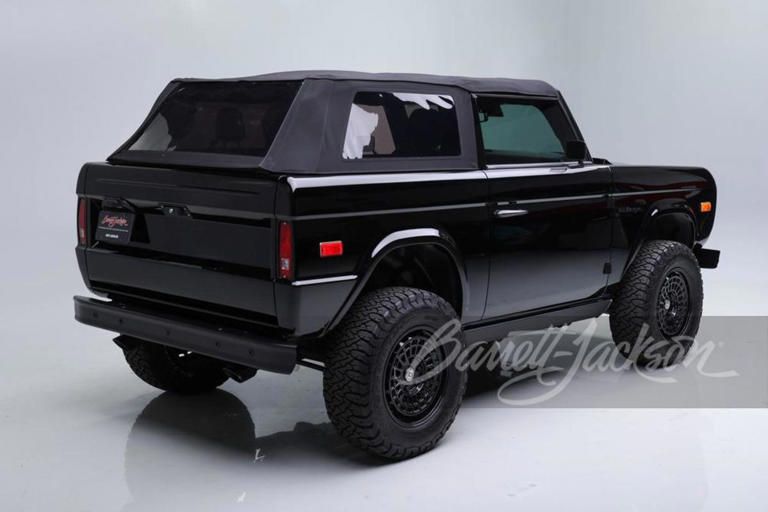 Kevin Hart’s retro-style Ford Bronco is going to auction with no reserve