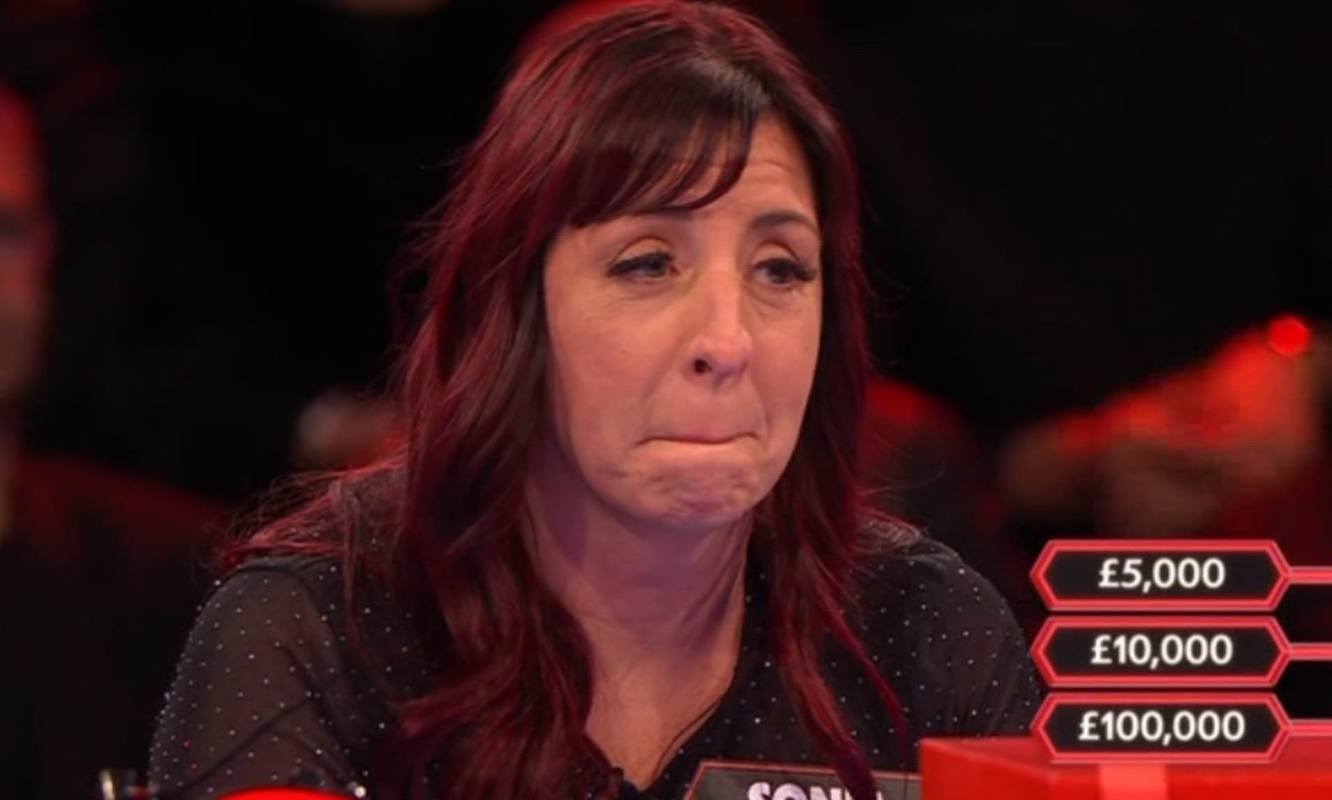 Deal or No Deal fans 'gutted' as player loses £100k after disastrous ...