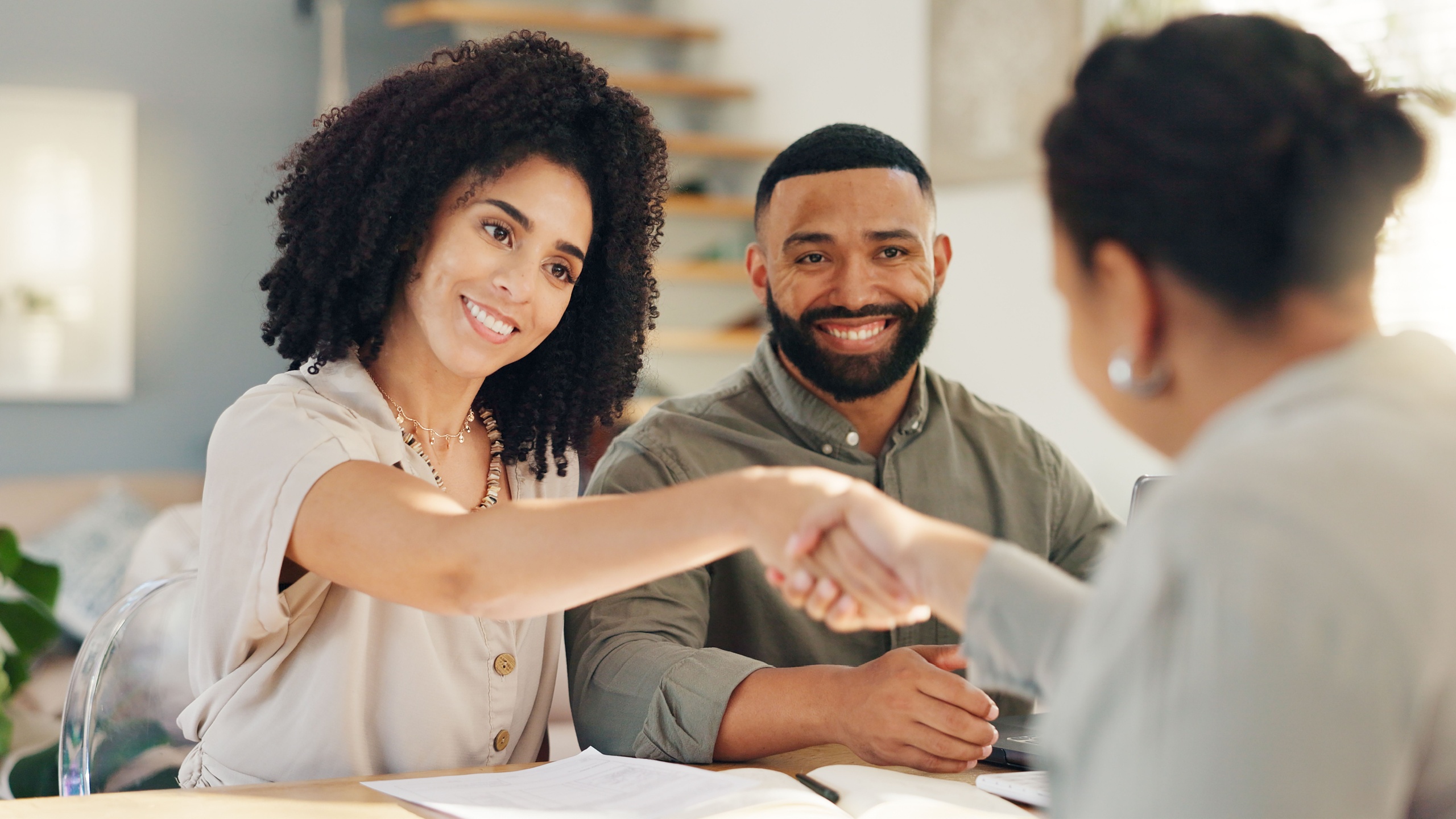 What sets Canadian leases apart from US rentals