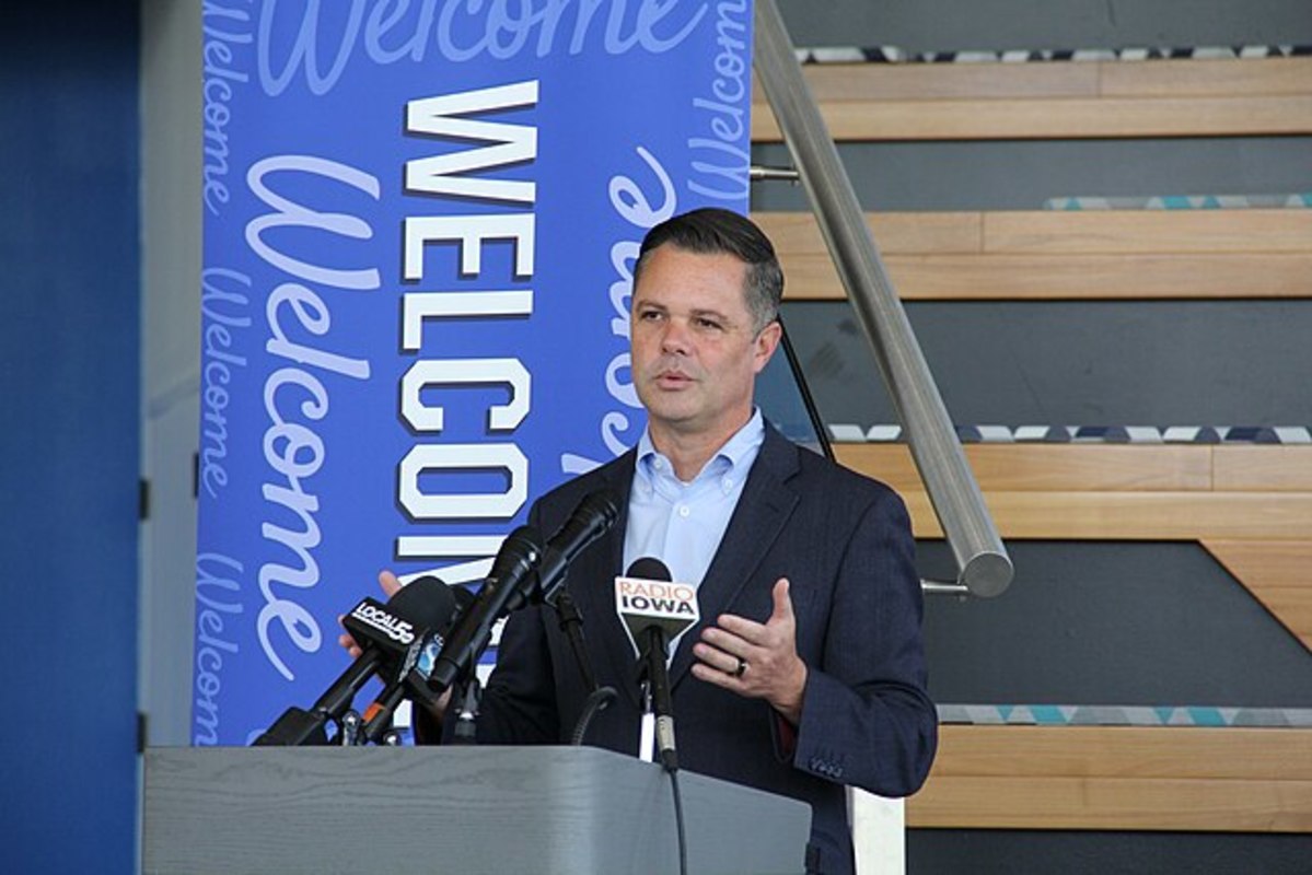 Rural Iowa clinics are shutting down due to Trump's budget; it could ...