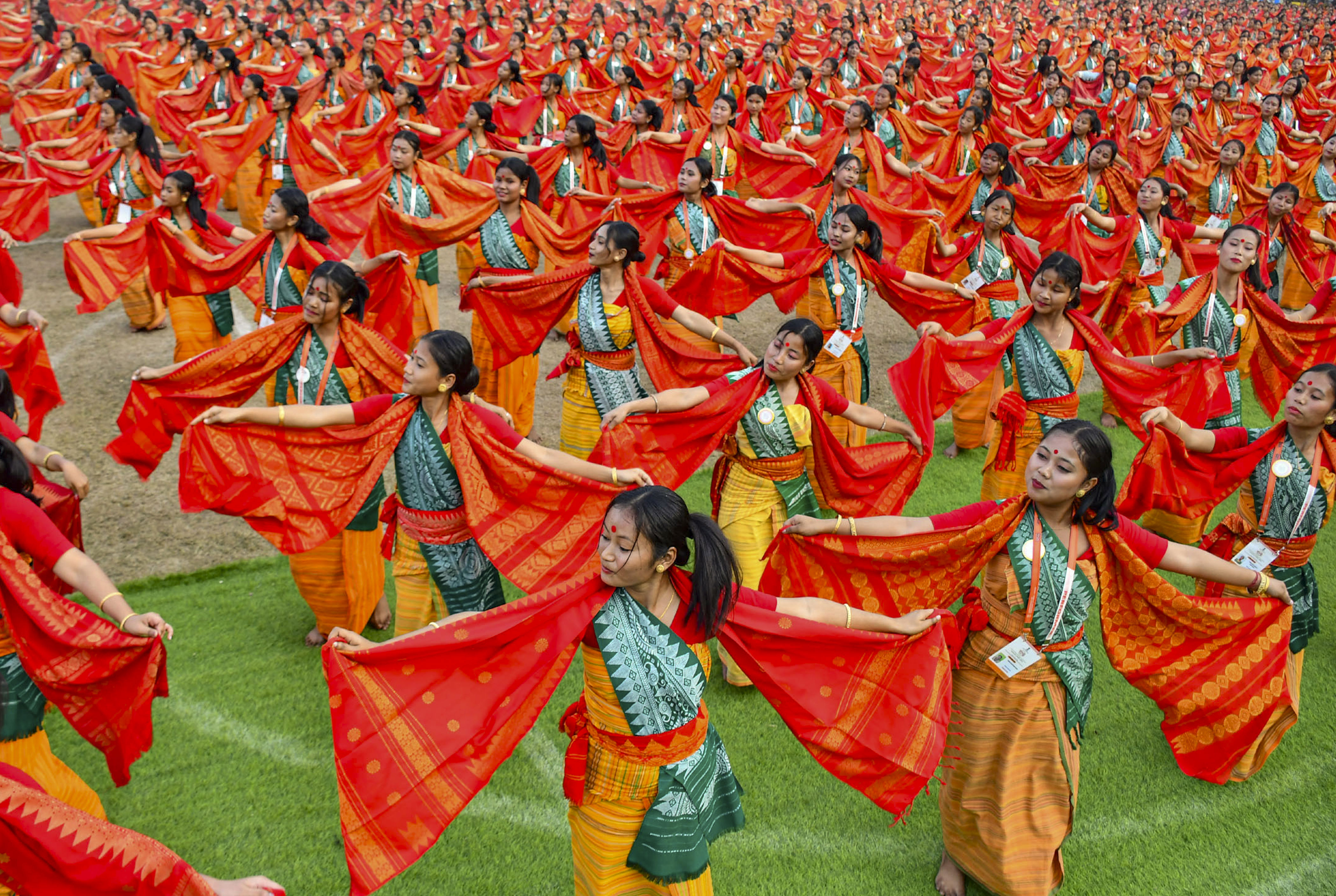 Over 10,000 artistes to stage grand Bagurumba dance in Guwahati during ...
