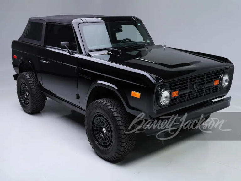 Kevin Hart’s retro-style Ford Bronco is going to auction with no reserve