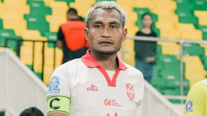 Safrudin Tahar auto senyum, bek jangkung Malut United Nilson Junior ...