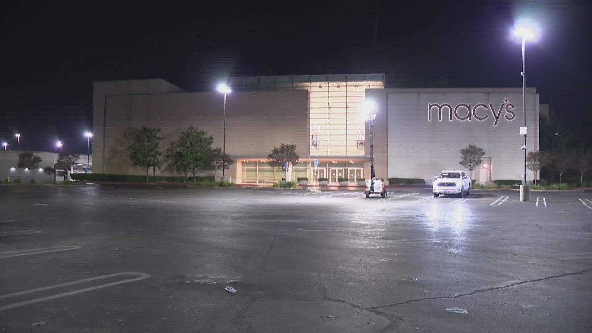 Arrests made in Roseville Westfield Galleria robbery