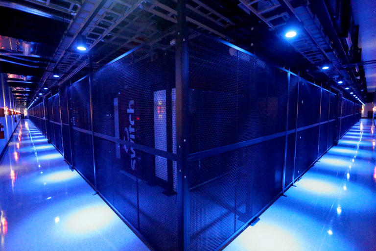 Data-center owner Switch buys 176 acres in North Las Vegas